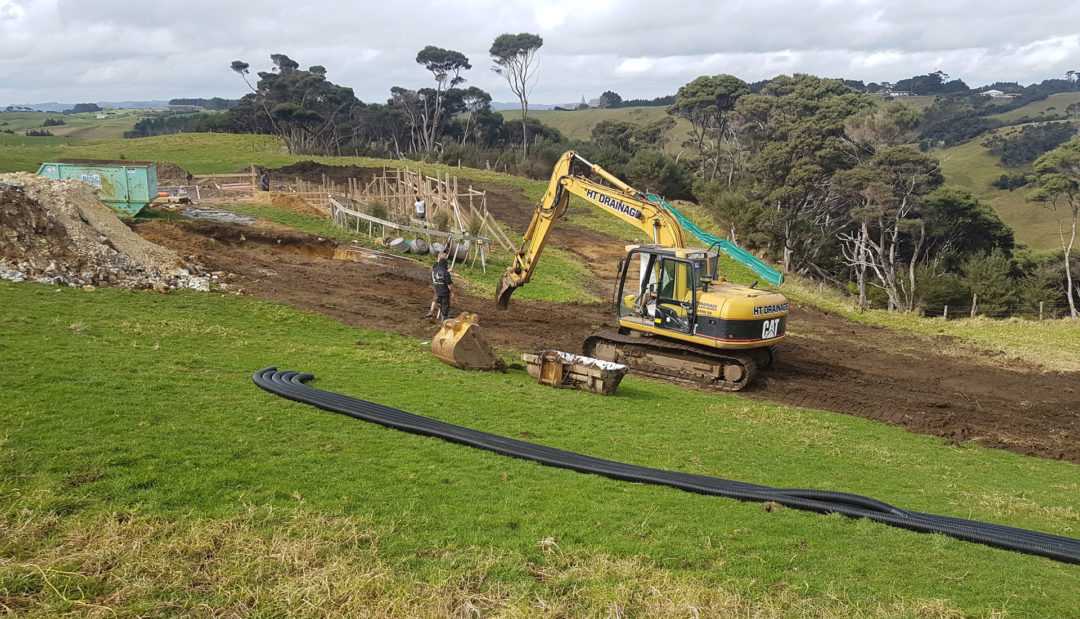 Earthmoving Contractors & Auckland Truck Hire: Tip Trucks & Transporters